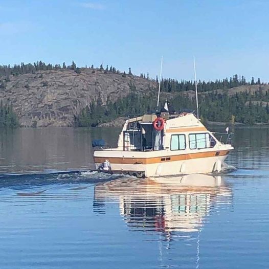 1976 Reinell Cabin Cruiser/Command Bridge - Yellowknife Powerboats ...